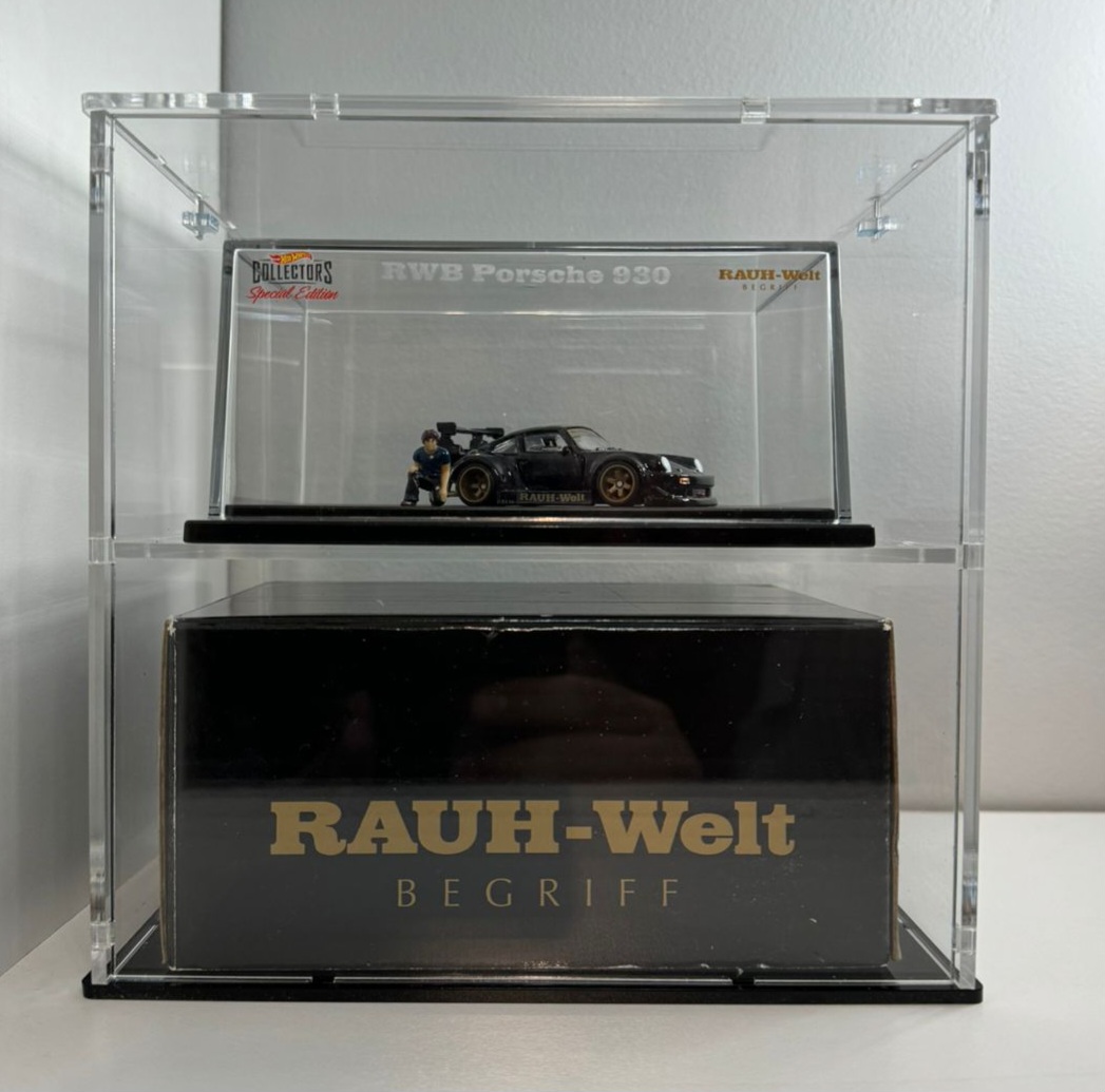 Hotwheels Large RLC 2 Car Acrylic Displays with opening front access ...